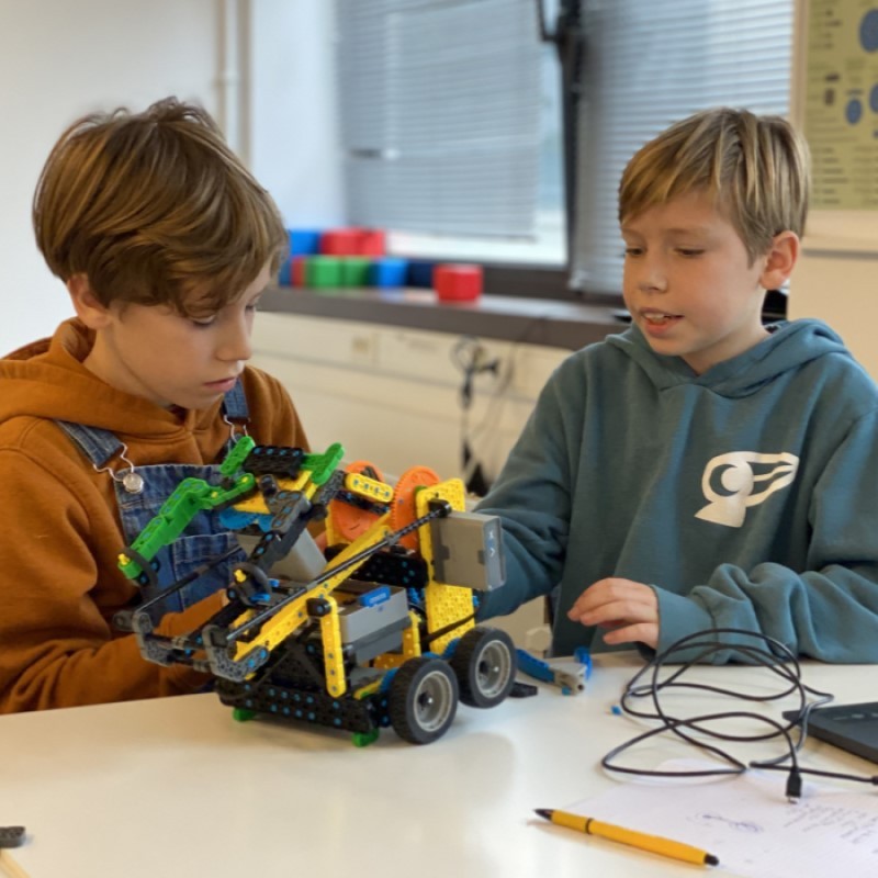 Stages de robotique pour enfants et adolescents de 9 à 14 ans | Club de ...